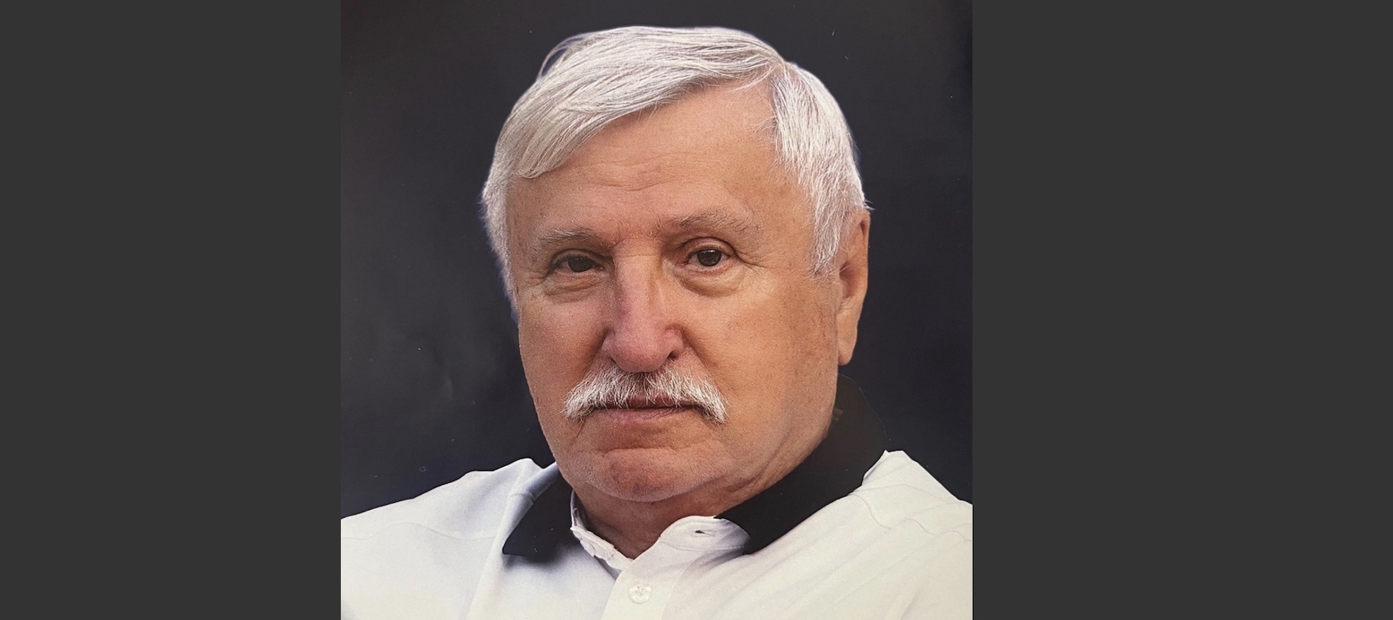 Kamil Peteraj, kráľ textárov, oslavuje jubileum s novým profilovým 2CD ...